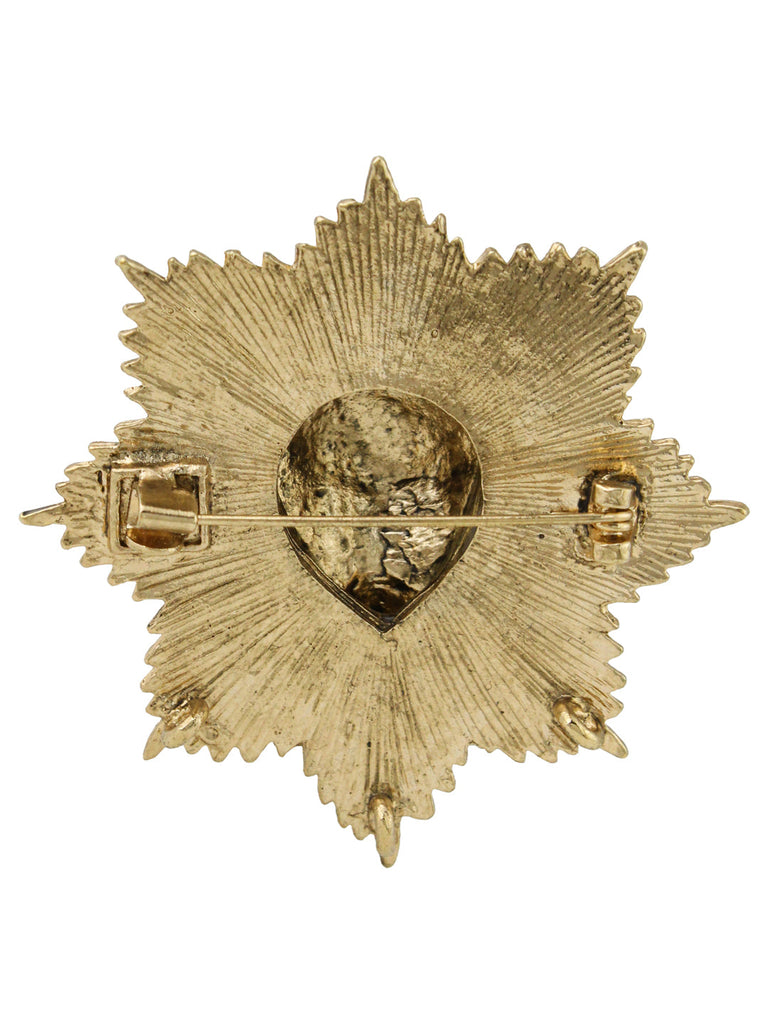 Buy Kavove Vigilant King Golden Colour Lapel Pin Online |Buy Brooch ...